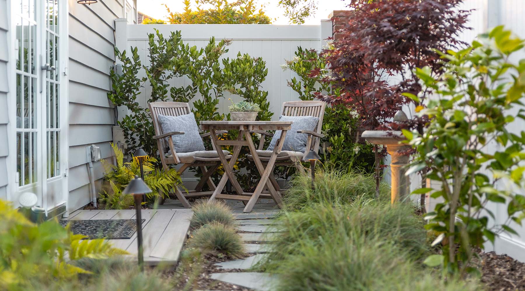 Maximize Small Patios: Space-Saving Outdoor Design - Know more – Shop ...